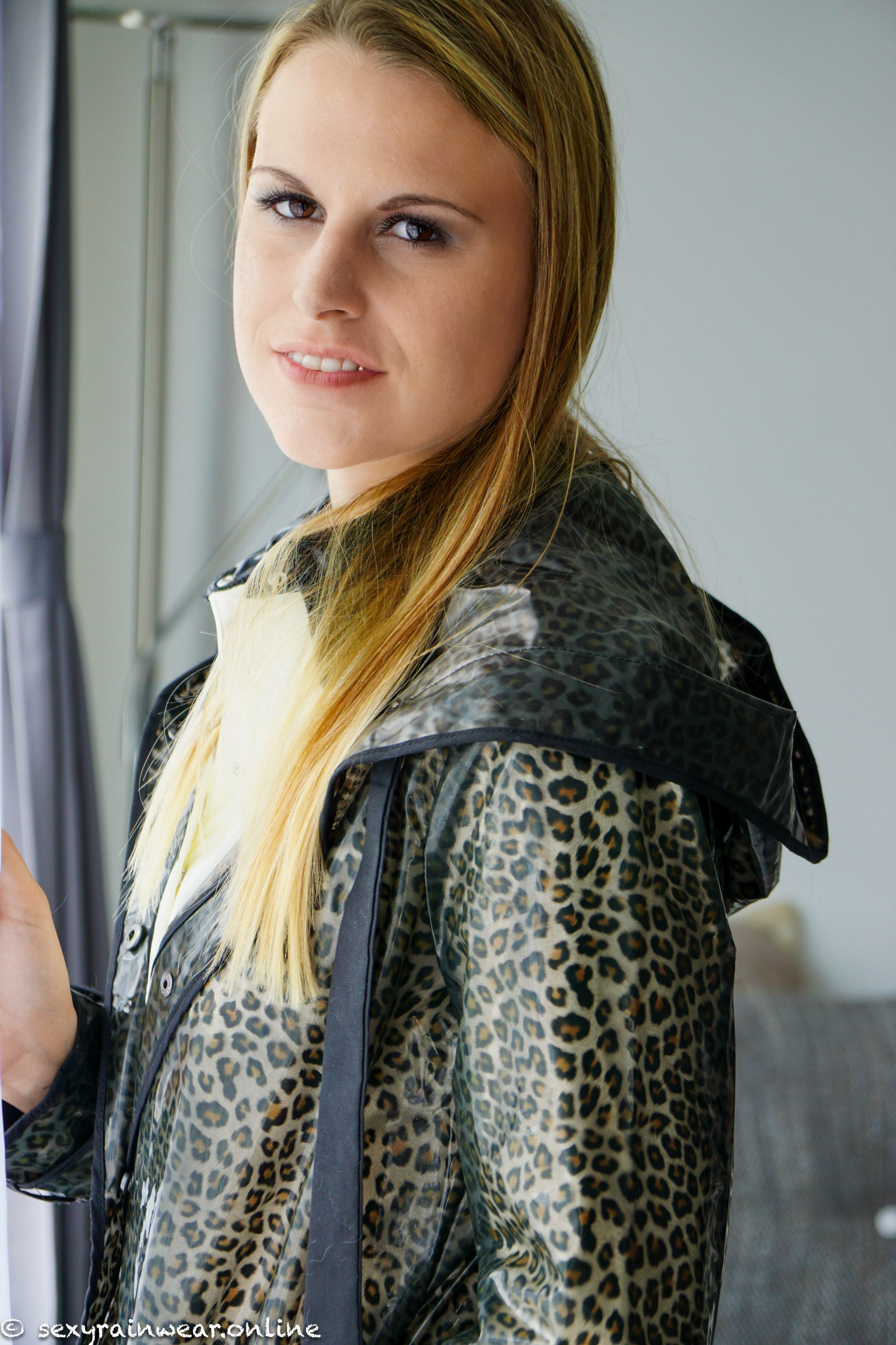 SEXYRAINWEAR.online | Plastic vinyl harmony