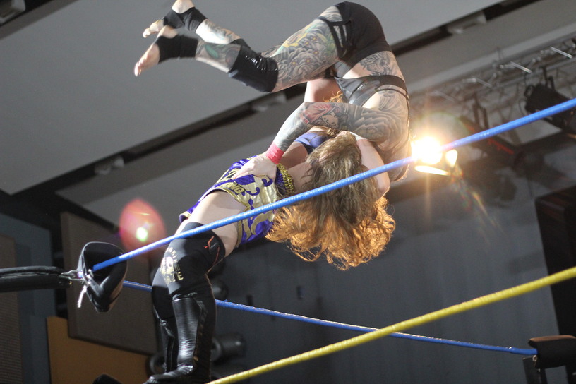 T:IWI! | STEPHANIE MAZE